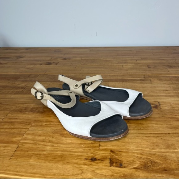 lili mill | Shoes | Lili Mill White Leather Ankle Strap Open Toe Flats ...